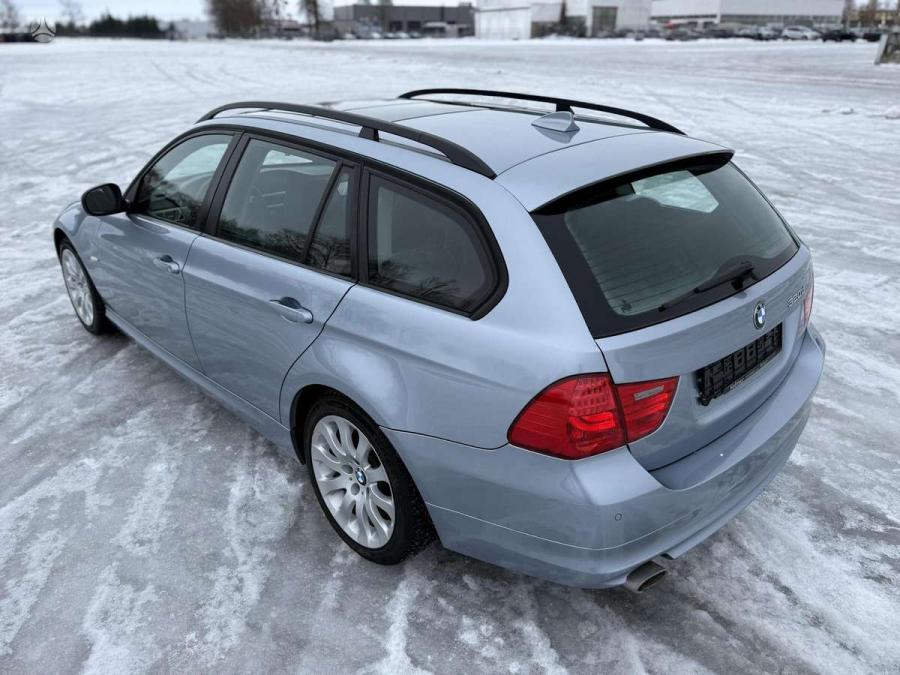 Blue BMW 320 2009 in Marijampole, with an engine capacity of 2.00 L and mileage of 371 thousand km for 3750 €, photo 12 on AUTOMOTO.COM.LV