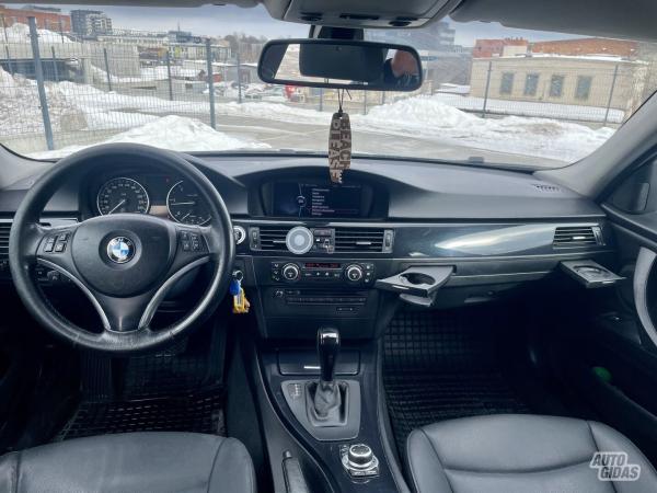 Zils BMW 320 2009 Viļņa, ar dzinēja tilpumu 2.00 L un nobraukumu 384 tūkst. km par 3800 €, foto 10 vietnē AUTOMOTO.COM.LV