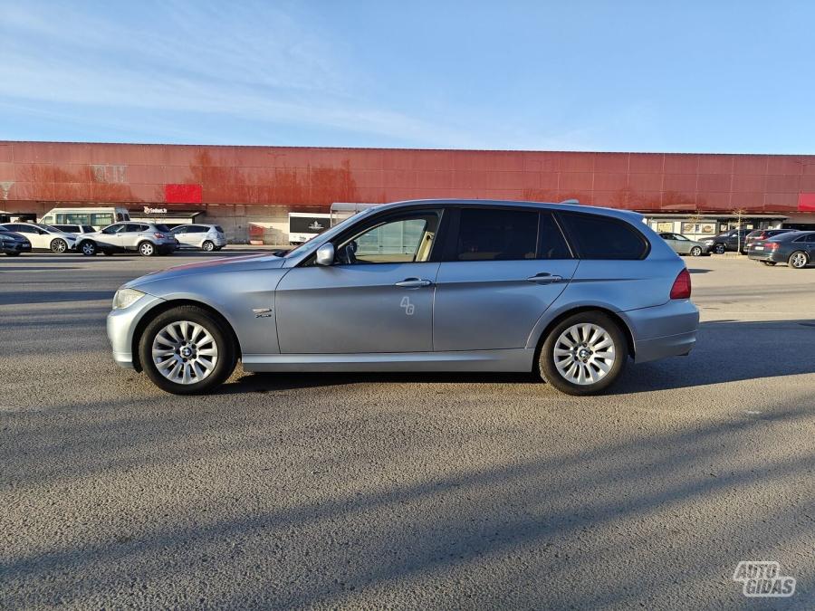 Zils BMW 320 2009 Šauļi, ar dzinēja tilpumu 2.00 L un nobraukumu 218 tūkst. km par 4700 €, foto 5 vietnē AUTOMOTO.COM.LV