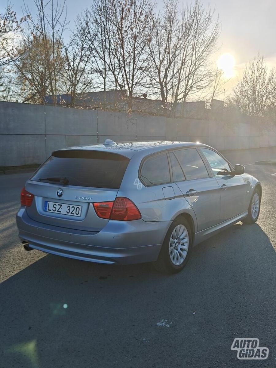 Zils BMW 320 2009 Šauļi, ar dzinēja tilpumu 2.00 L un nobraukumu 218 tūkst. km par 4700 €, foto 7 vietnē AUTOMOTO.COM.LV