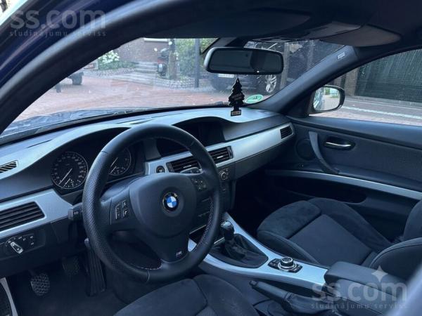 Zils BMW 320 2009 Valmiera, ar dzinēja tilpumu 2.00 L un nobraukumu 297 tūkst. km par 5900 €, foto 9 vietnē AUTOMOTO.COM.LV