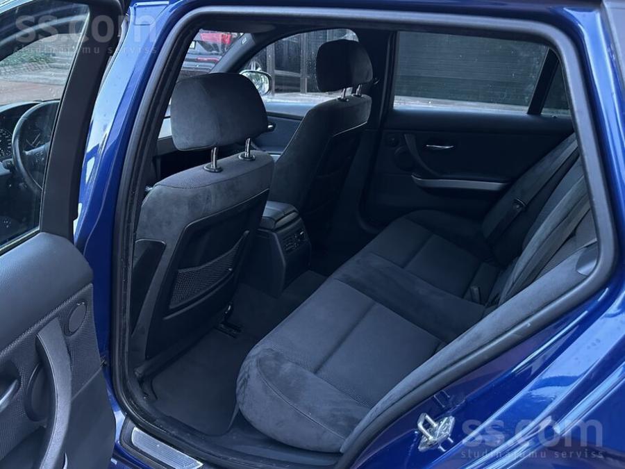 Zils BMW 320 2009 Valmiera, ar dzinēja tilpumu 2.00 L un nobraukumu 297 tūkst. km par 5900 €, foto 13 vietnē AUTOMOTO.COM.LV