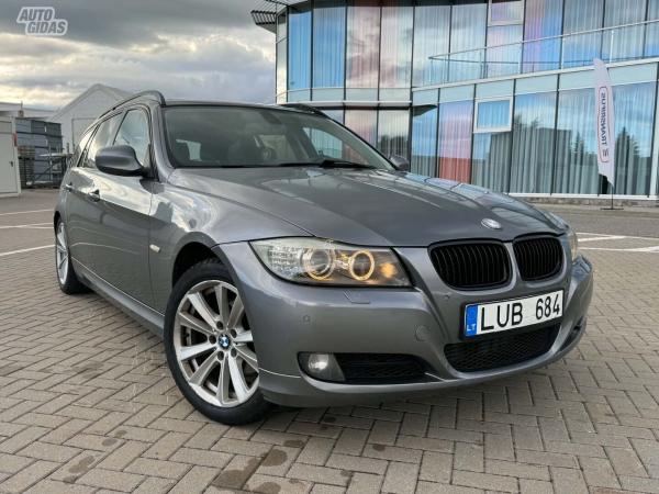 Blue BMW 320 2009 in Panevezys, with an engine capacity of 2.00 L and mileage of 294 thousand km for 3400 €, photo 2 on AUTOMOTO.COM.LV