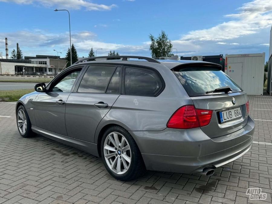 Blue BMW 320 2009 in Panevezys, with an engine capacity of 2.00 L and mileage of 294 thousand km for 3400 €, photo 11 on AUTOMOTO.COM.LV