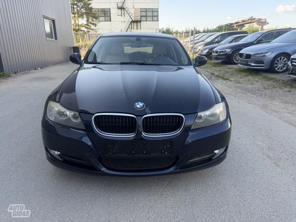 Blue BMW 320 2009 in Panevezys, with an engine capacity of 2.00 L and mileage of 268 thousand km for 4200 €, photo 5 on AUTOMOTO.COM.LV