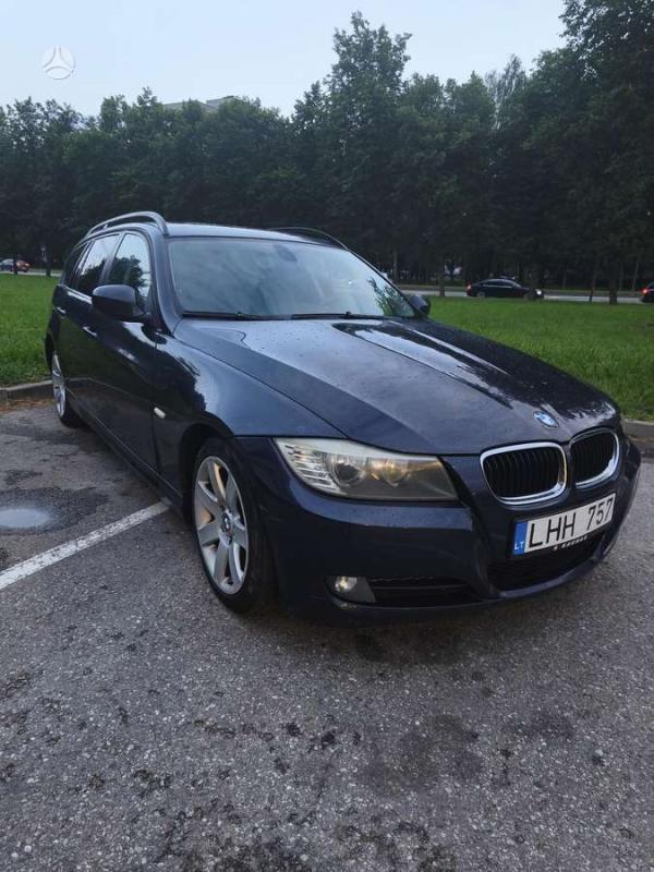 Blue BMW 320 2009 in Kaunas, with an engine capacity of 2.00 L and mileage of 370 thousand km for 2700 €, photo 2 on AUTOMOTO.COM.LV