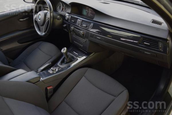 Blue BMW 320 2009 in Bauska, with an engine capacity of 2.00 L and mileage of 290 thousand km for 5099 €, photo 10 on AUTOMOTO.COM.LV