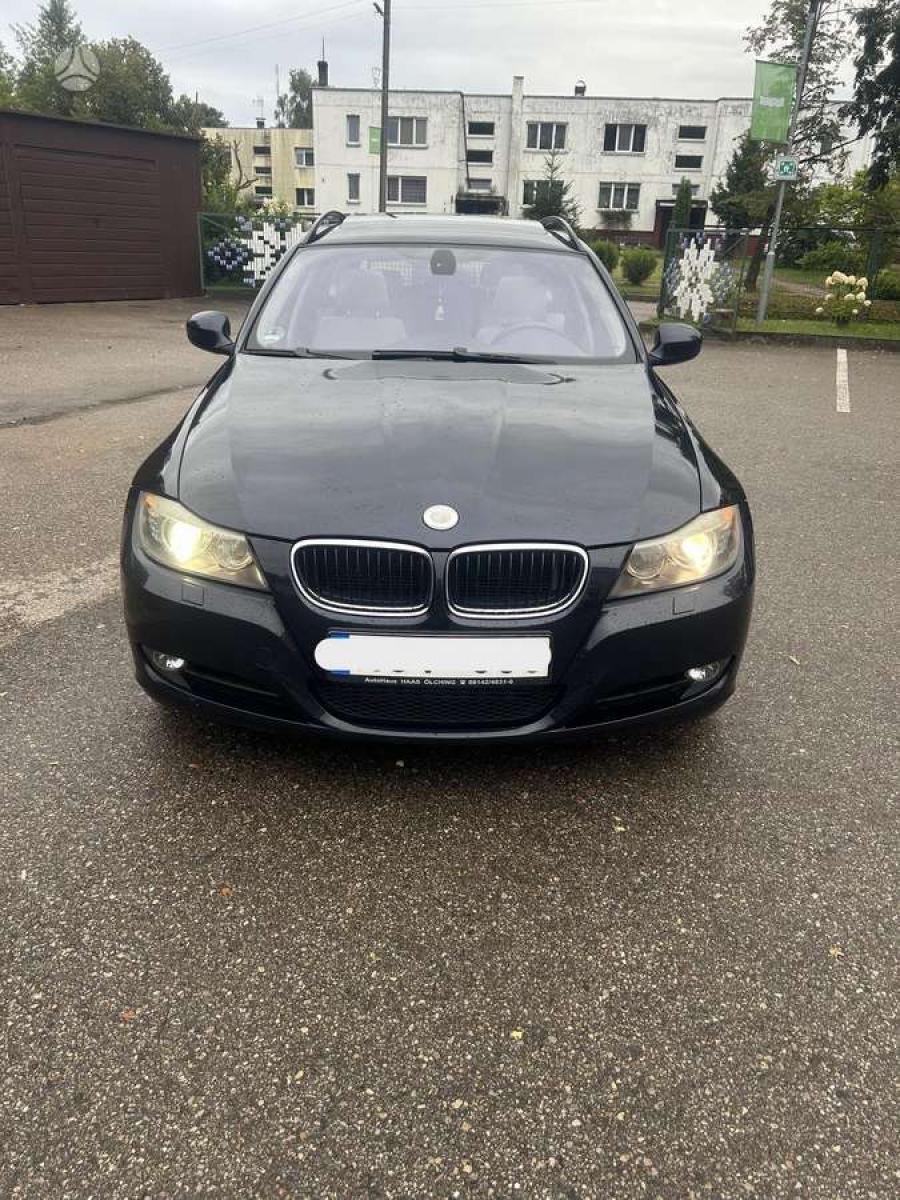 Синий БМВ 320 2009 в Тракай, объемом двигателя 2.00 л и пробегом 210 тыс. км за 6000 €, фото 1 на AUTOMOTO.COM.LV