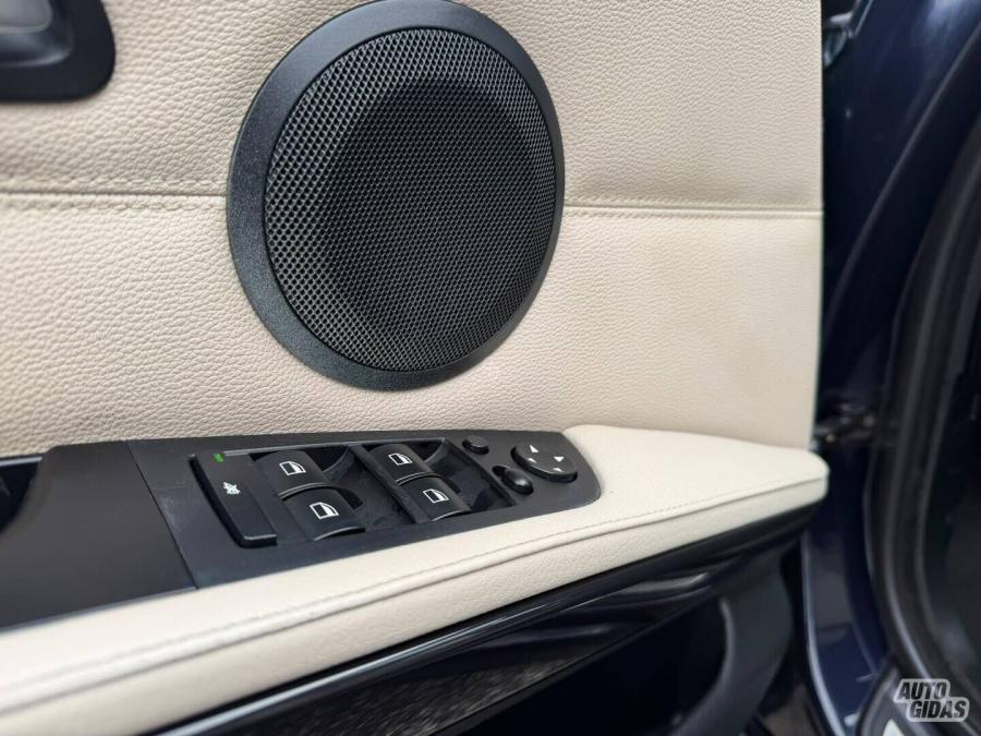 Blue BMW 320 2009 in Marijampole, with an engine capacity of 2.00 L and mileage of 273 thousand km for 5490 €, photo 4 on AUTOMOTO.COM.LV