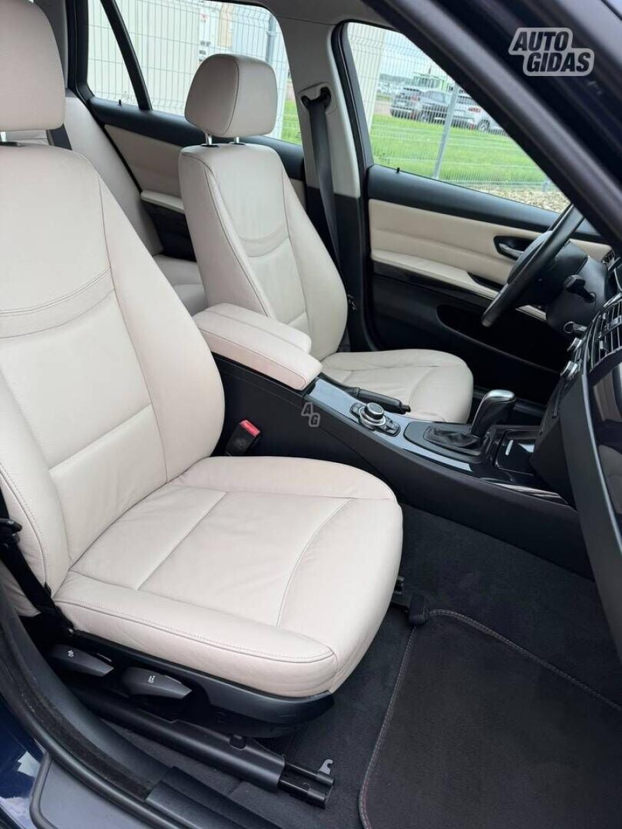 Blue BMW 320 2009 in Marijampole, with an engine capacity of 2.00 L and mileage of 273 thousand km for 5490 €, photo 15 on AUTOMOTO.COM.LV