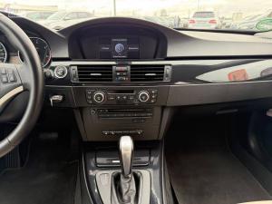 Blue BMW 320 2009 in Marijampole, with an engine capacity of 2.00 L and mileage of 273 thousand km for 5490 €, photo 17 on AUTOMOTO.COM.LV