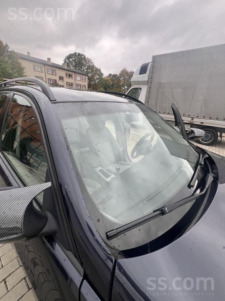 Zils BMW 320 2009 Rīga, ar dzinēja tilpumu 2.00 L un nobraukumu 450 tūkst. km par 3850 €, foto 4 vietnē AUTOMOTO.COM.LV