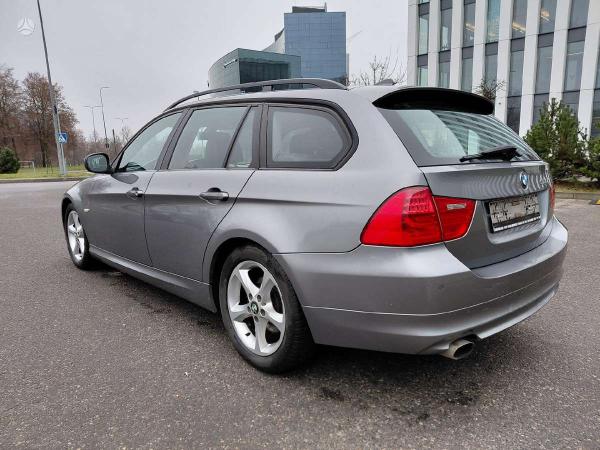 Zils BMW 320 2010 Viļņa, ar dzinēja tilpumu 2.00 L un nobraukumu 332 tūkst. km par 5499 €, foto 1 vietnē AUTOMOTO.COM.LV