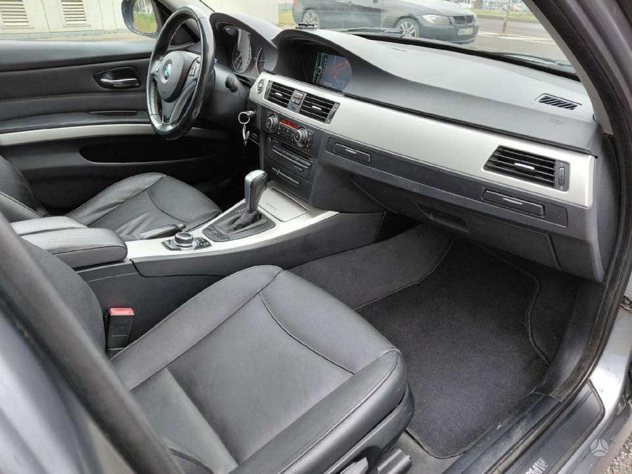 Zils BMW 320 2010 Viļņa, ar dzinēja tilpumu 2.00 L un nobraukumu 332 tūkst. km par 5499 €, foto 2 vietnē AUTOMOTO.COM.LV