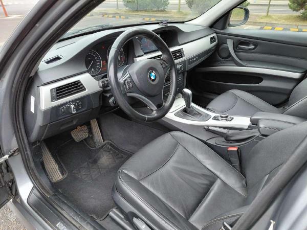 Zils BMW 320 2010 Viļņa, ar dzinēja tilpumu 2.00 L un nobraukumu 332 tūkst. km par 5499 €, foto 8 vietnē AUTOMOTO.COM.LV