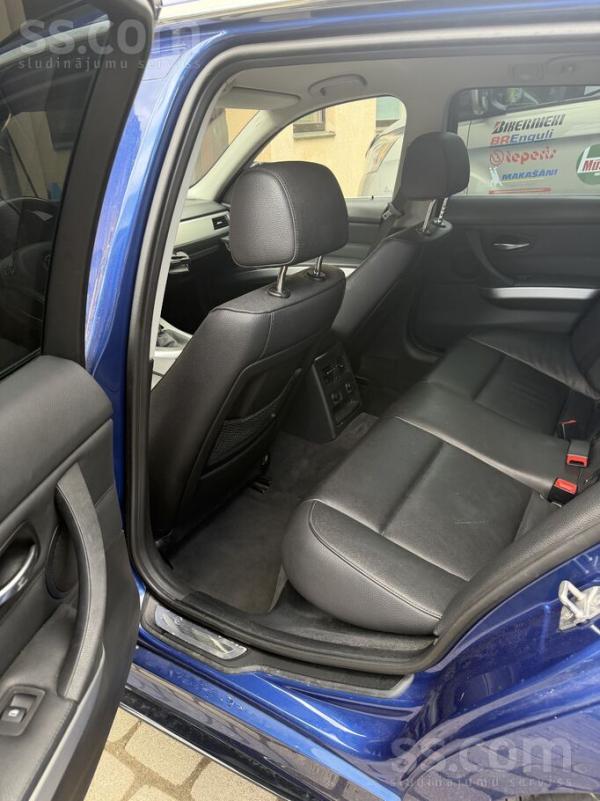 Zils BMW 320 2010 Ogre, ar dzinēja tilpumu 2.00 L un nobraukumu 322 tūkst. km par 6200 €, foto 5 vietnē AUTOMOTO.COM.LV