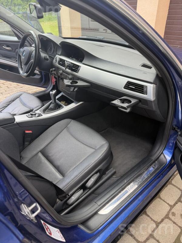Zils BMW 320 2010 Ogre, ar dzinēja tilpumu 2.00 L un nobraukumu 322 tūkst. km par 6200 €, foto 10 vietnē AUTOMOTO.COM.LV