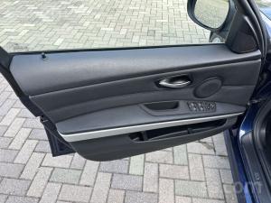 Zils BMW 320 2010 Ogre, ar dzinēja tilpumu 2.00 L un nobraukumu 263 tūkst. km par 5270 €, foto 16 vietnē AUTOMOTO.COM.LV