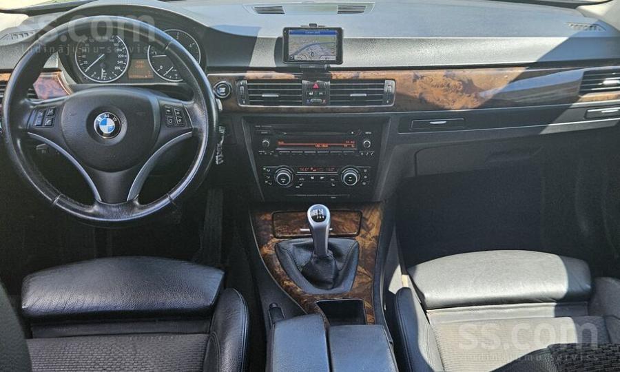 Blue BMW 320 2010 in Jekabpils, with an engine capacity of 2.00 L and mileage of 450 thousand km for 3900 €, photo 6 on AUTOMOTO.COM.LV