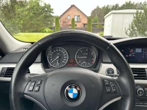 Zils BMW 320 2010 Viļņa, ar dzinēja tilpumu 2.00 L un nobraukumu 325 tūkst. km par 3850 €, foto 15 vietnē AUTOMOTO.COM.LV
