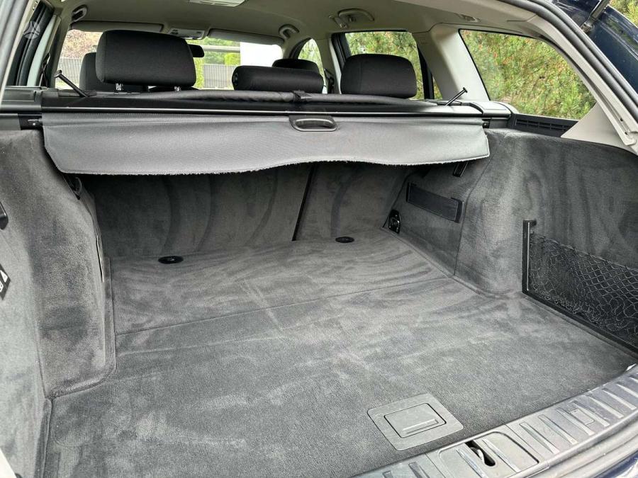 Zils BMW 320 2010 Viļņa, ar dzinēja tilpumu 2.00 L un nobraukumu 325 tūkst. km par 3850 €, foto 30 vietnē AUTOMOTO.COM.LV