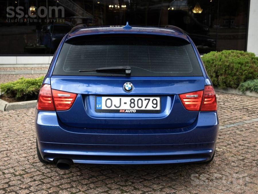 Blue BMW 320 2010 in Liepaja, with an engine capacity of 2.00 L and mileage of 324 thousand km for 5950 €, photo 6 on AUTOMOTO.COM.LV