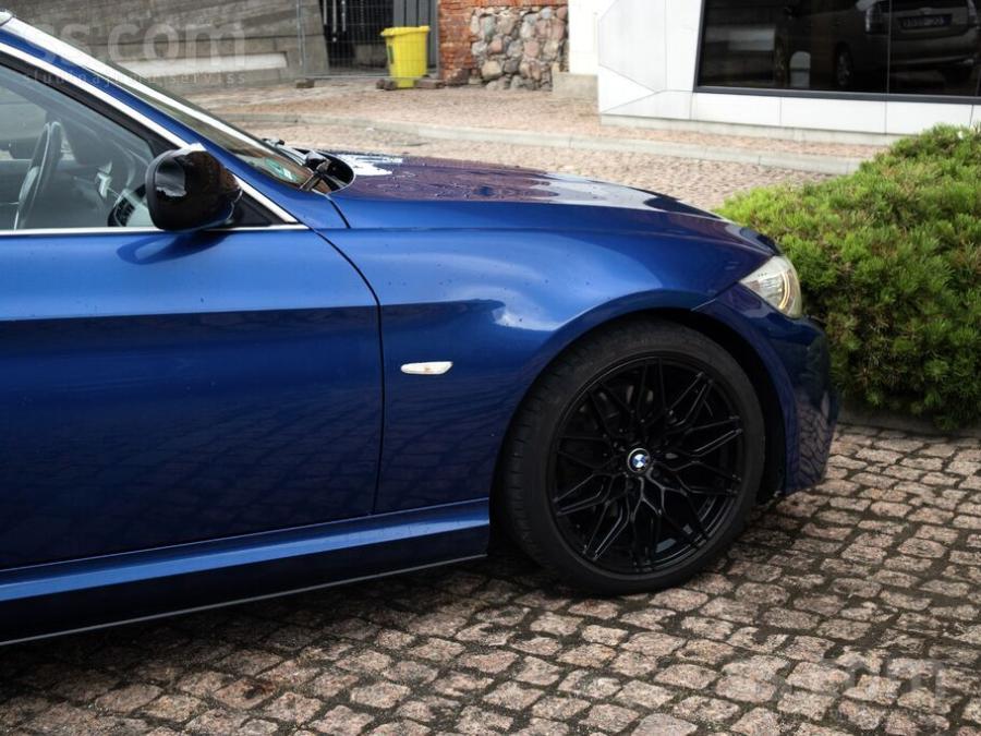Blue BMW 320 2010 in Liepaja, with an engine capacity of 2.00 L and mileage of 324 thousand km for 5950 €, photo 9 on AUTOMOTO.COM.LV