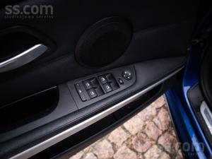 Blue BMW 320 2010 in Liepaja, with an engine capacity of 2.00 L and mileage of 324 thousand km for 5950 €, photo 22 on AUTOMOTO.COM.LV