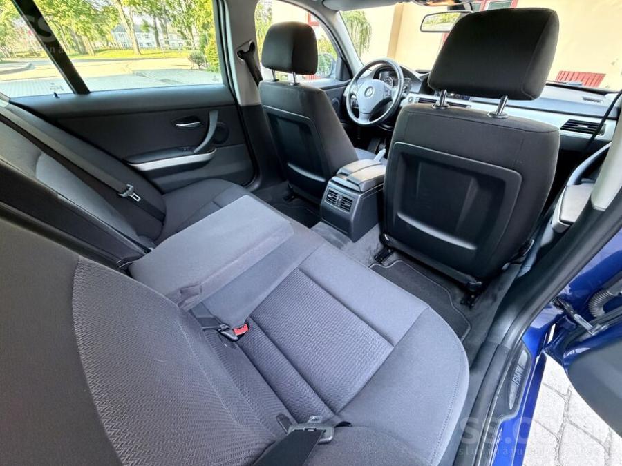 Zils BMW 320 2010 Rīga, ar dzinēja tilpumu 2.00 L un nobraukumu 264 tūkst. km par 5590 €, foto 15 vietnē AUTOMOTO.COM.LV
