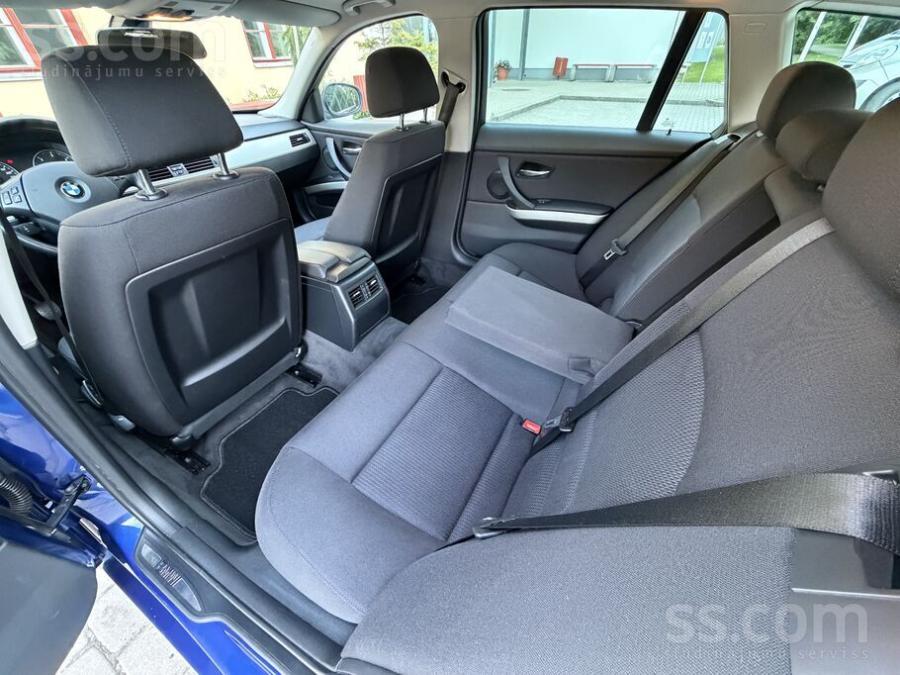 Zils BMW 320 2010 Rīga, ar dzinēja tilpumu 2.00 L un nobraukumu 264 tūkst. km par 5590 €, foto 16 vietnē AUTOMOTO.COM.LV
