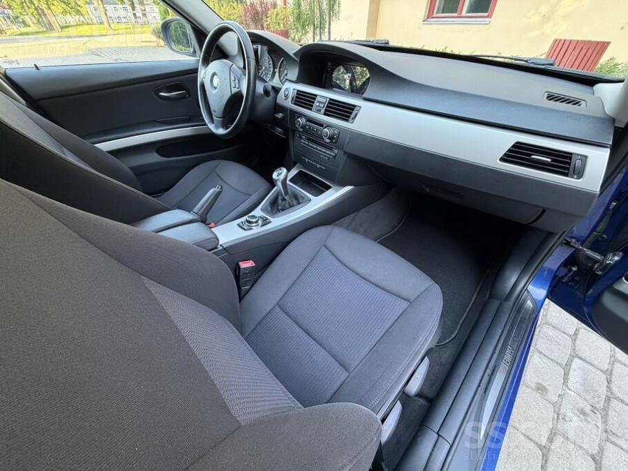 Zils BMW 320 2010 Rīga, ar dzinēja tilpumu 2.00 L un nobraukumu 264 tūkst. km par 5590 €, foto 17 vietnē AUTOMOTO.COM.LV