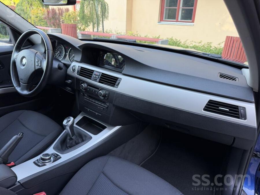 Zils BMW 320 2010 Rīga, ar dzinēja tilpumu 2.00 L un nobraukumu 264 tūkst. km par 5590 €, foto 19 vietnē AUTOMOTO.COM.LV