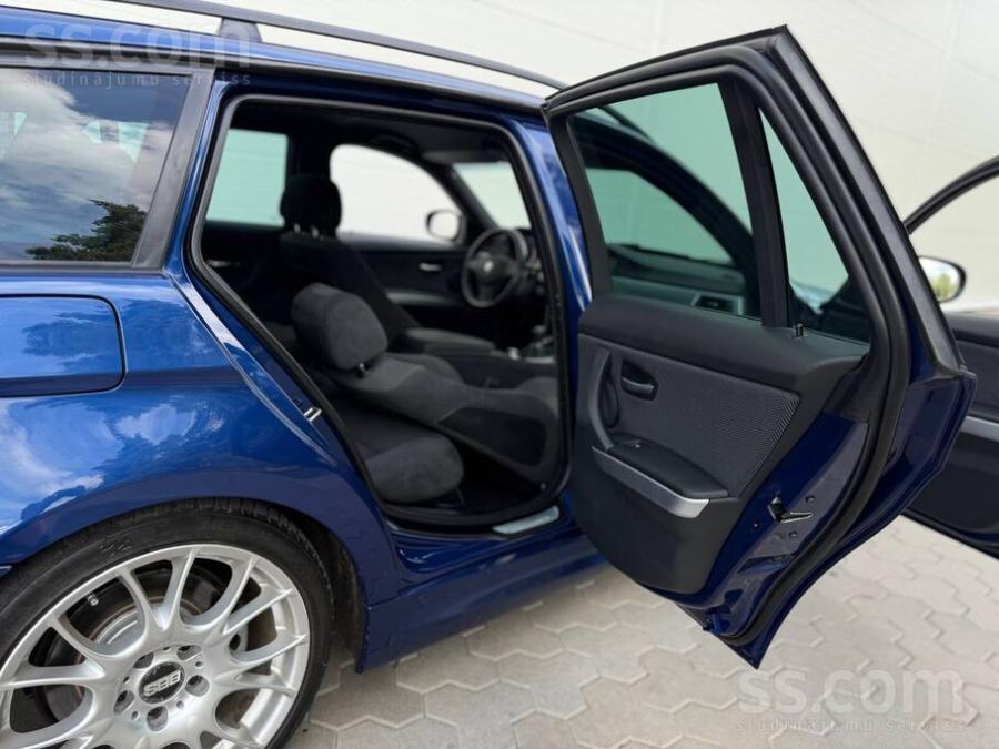 Zils BMW 320 2010 Rīga, ar dzinēja tilpumu 2.00 L un nobraukumu 0 tūkst. km par 6450 €, foto 21 vietnē AUTOMOTO.COM.LV