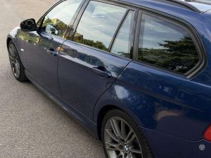 Blue BMW 320 2010 in Rokiskis, with an engine capacity of 2.00 L and mileage of 370 thousand km for 4750 €, photo 15 on AUTOMOTO.COM.LV