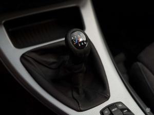 Blue BMW 320 2010 in Rokiskis, with an engine capacity of 2.00 L and mileage of 370 thousand km for 4750 €, photo 32 on AUTOMOTO.COM.LV