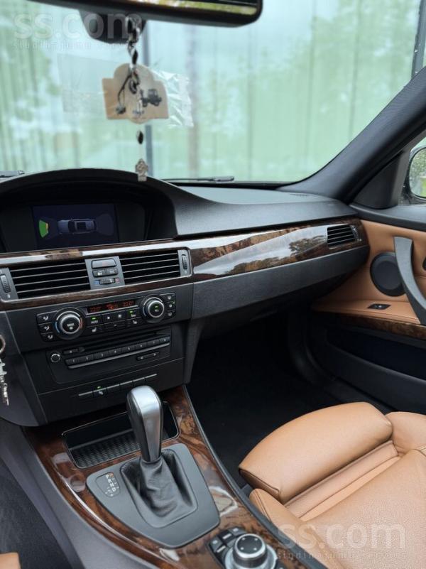 Blue BMW 320 2010 in Balvi, with an engine capacity of 2.00 L and mileage of 267 thousand km for 7699 €, photo 11 on AUTOMOTO.COM.LV