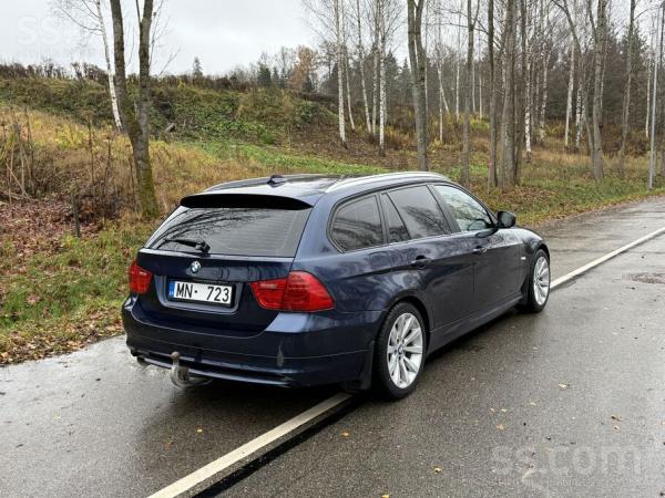 Blue BMW 320 2011 in Valmiera, with an engine capacity of 2.00 L and mileage of 283 thousand km for 5808 €, photo 3 on AUTOMOTO.COM.LV