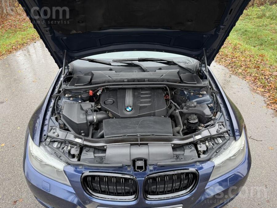 Blue BMW 320 2011 in Valmiera, with an engine capacity of 2.00 L and mileage of 284 thousand km for 5687 €, photo 9 on AUTOMOTO.COM.LV