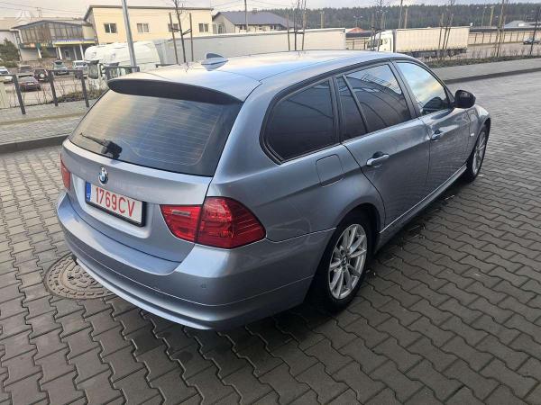 Blue BMW 320 2011 in Vilnius, with an engine capacity of 2.00 L and mileage of 353 thousand km for 5450 €, photo 6 on AUTOMOTO.COM.LV