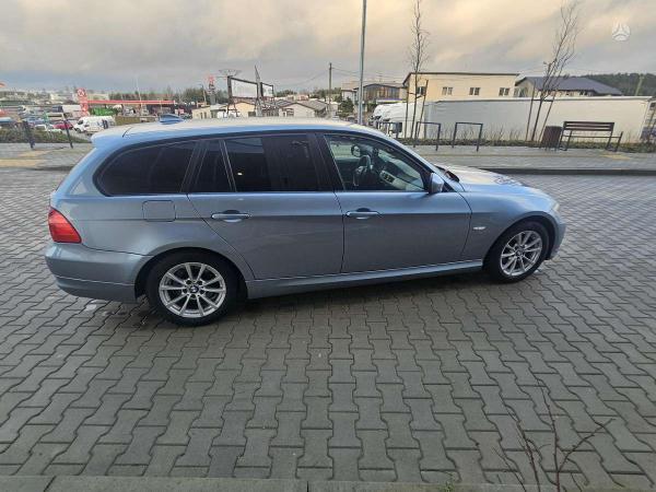 Blue BMW 320 2011 in Vilnius, with an engine capacity of 2.00 L and mileage of 353 thousand km for 5450 €, photo 7 on AUTOMOTO.COM.LV