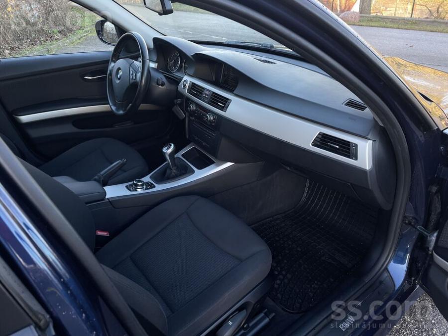 Zils BMW 320 2011 Tukums, ar dzinēja tilpumu 2.00 L un nobraukumu 284 tūkst. km par 4850 €, foto 5 vietnē AUTOMOTO.COM.LV
