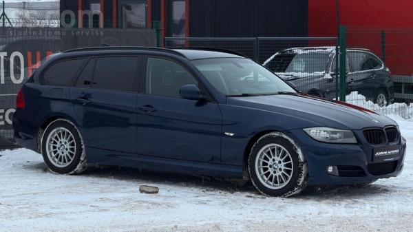 Blue BMW 320 2011 in Liepaja, with an engine capacity of 2.00 L and mileage of 359 thousand km for 5950 €, photo 2 on AUTOMOTO.COM.LV