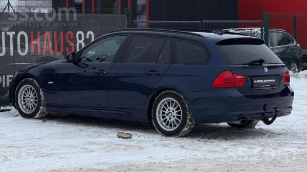 Blue BMW 320 2011 in Liepaja, with an engine capacity of 2.00 L and mileage of 359 thousand km for 5950 €, photo 6 on AUTOMOTO.COM.LV