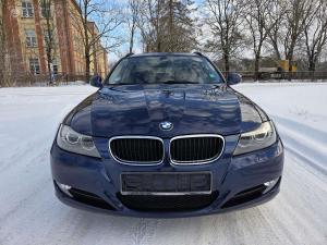 Blue BMW 320 2011 in Vilkaviskis, with an engine capacity of 2.00 L and mileage of 325 thousand km for 3499 €, photo 4 on AUTOMOTO.COM.LV