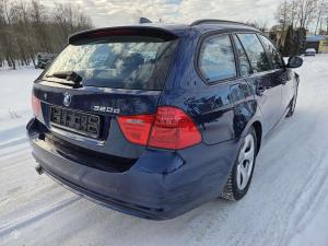 Blue BMW 320 2011 in Vilkaviskis, with an engine capacity of 2.00 L and mileage of 325 thousand km for 3499 €, photo 8 on AUTOMOTO.COM.LV