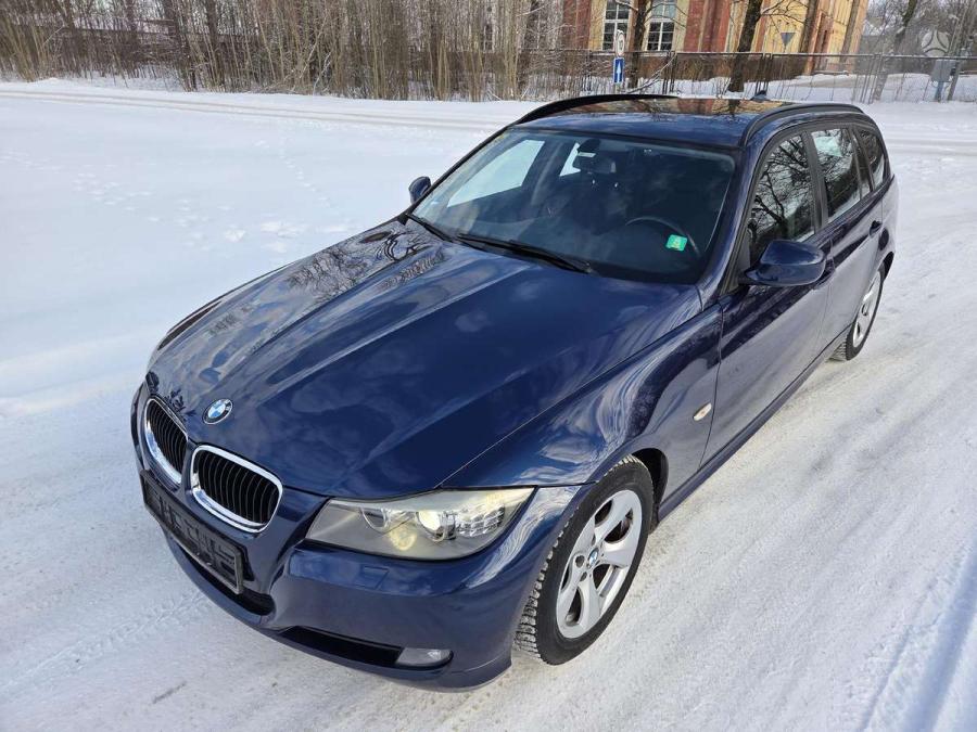 Blue BMW 320 2011 in Vilkaviskis, with an engine capacity of 2.00 L and mileage of 325 thousand km for 3499 €, photo 15 on AUTOMOTO.COM.LV