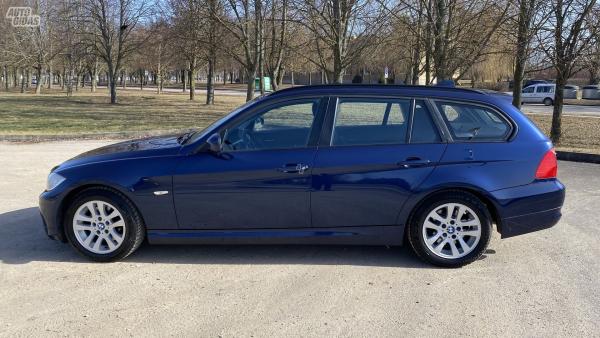 Zils BMW 320 2011 Vilkaviškis, ar dzinēja tilpumu 2.00 L un nobraukumu 265 tūkst. km par 5500 €, foto 4 vietnē AUTOMOTO.COM.LV