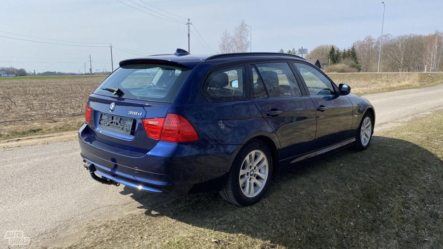 Blue BMW 320 2011 in Vilkaviskis, with an engine capacity of 2.00 L and mileage of 267 thousand km for 4850 €, photo 15 on AUTOMOTO.COM.LV