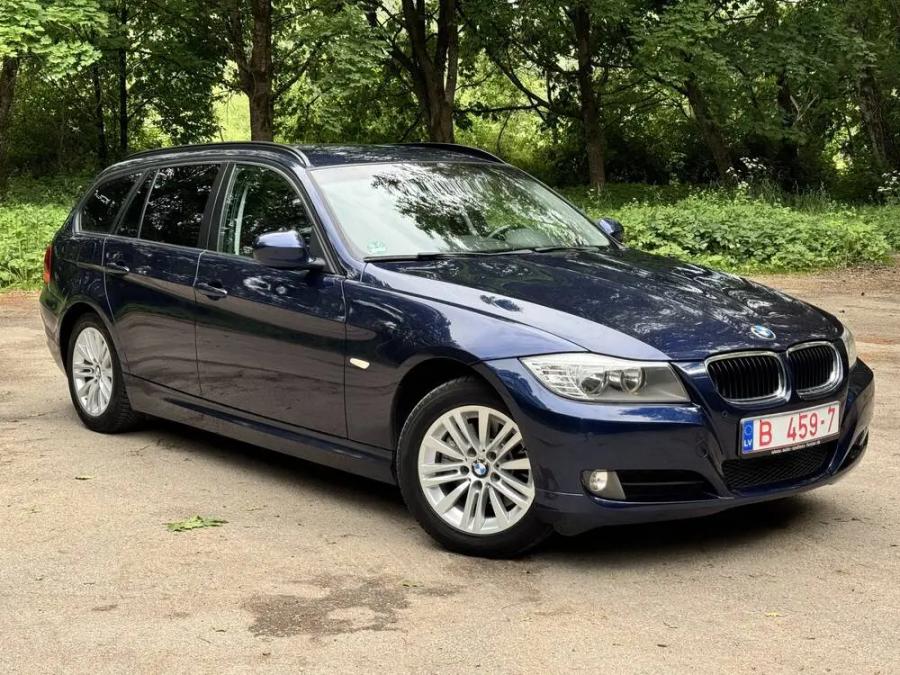Blue BMW 320 2011 in Riga, with an engine capacity of 2.00 L and mileage of 223 thousand km for 5950 €, photo 11 on AUTOMOTO.COM.LV