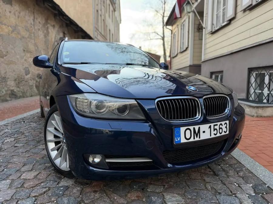 Zils BMW 320 2011 Cēsis, ar dzinēja tilpumu 2.00 L un nobraukumu 271 tūkst. km par 5990 €, foto 1 vietnē AUTOMOTO.COM.LV